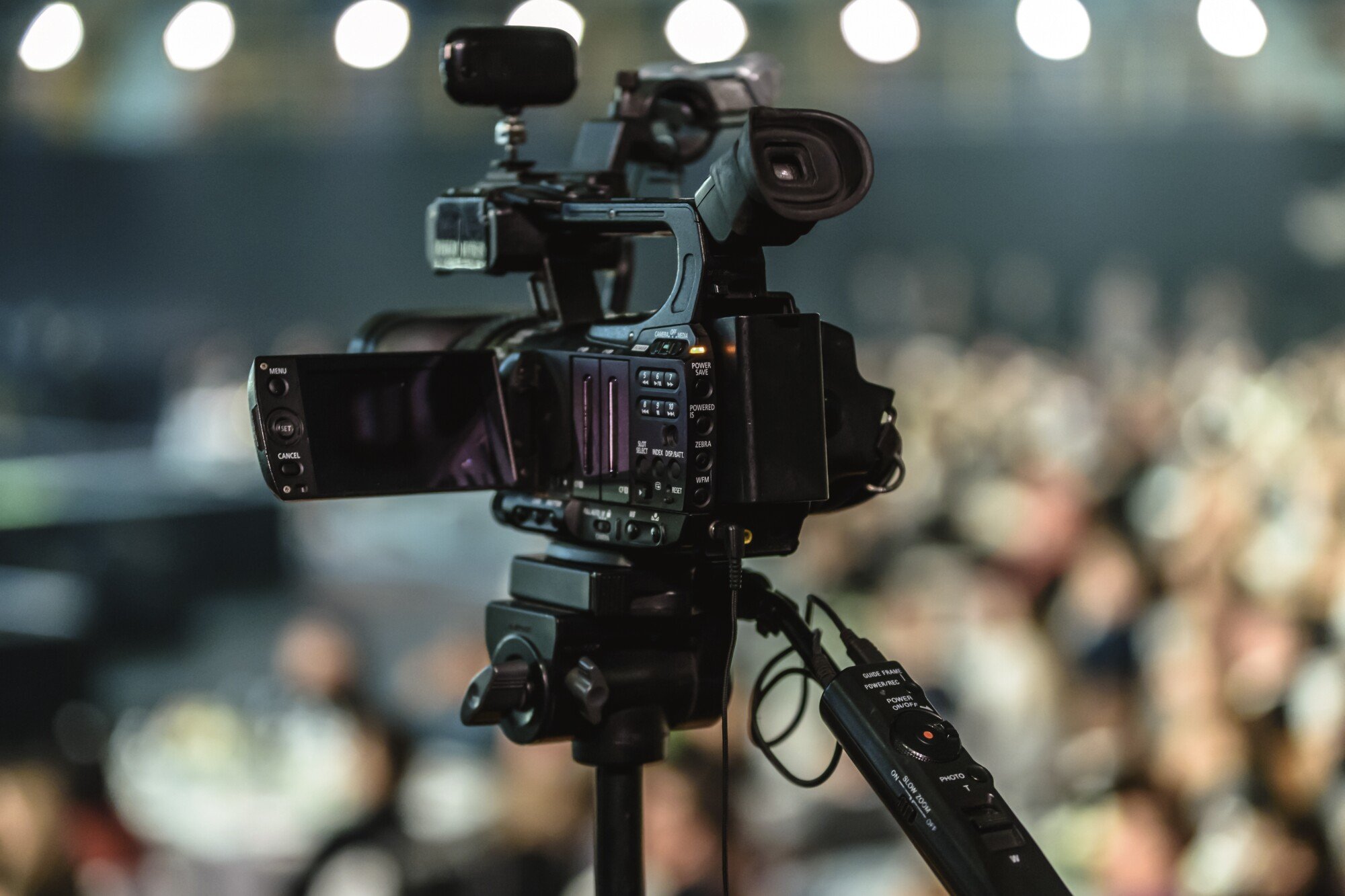 What Is the Best Equipment for Live Streaming Production? - WSN Live